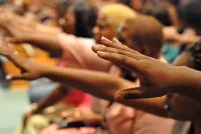 8 Fun Ways to Modernize Your Church Service - Church Creative Pros